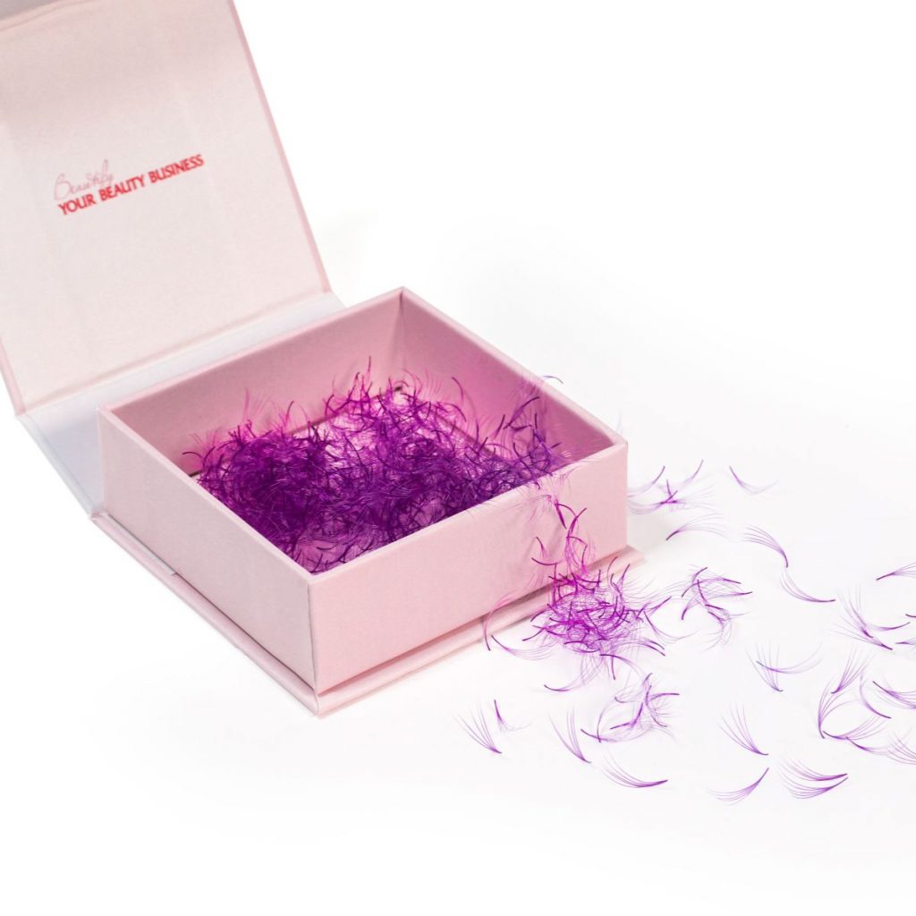 Premade Color Lash Fans: The Art of Self-Expression