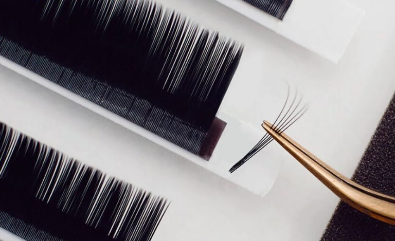 The best lash trays for eyelash extension in 2024