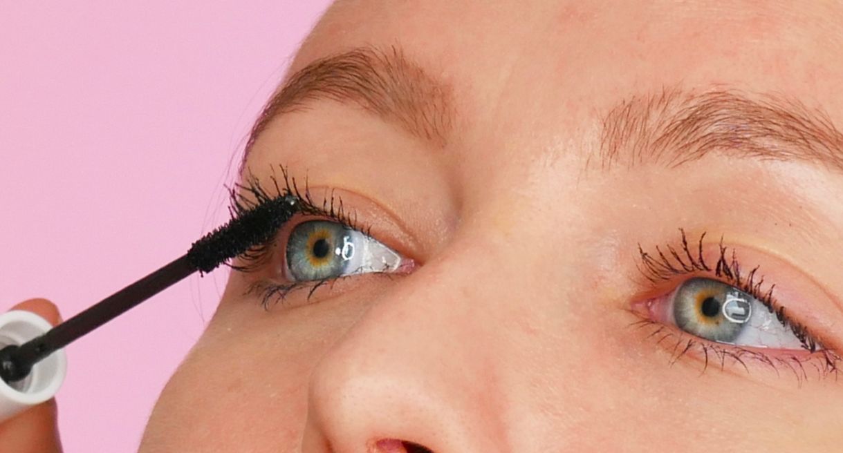 Perfect solution for how to hide gaps in eyelash extensions