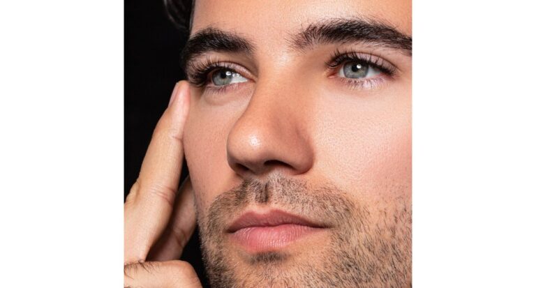 Why Do Men Have Longer Eyelashes: Unraveling Nature's Secret Why Do Men Have Longer Eyelashes: Unraveling Nature's Secret