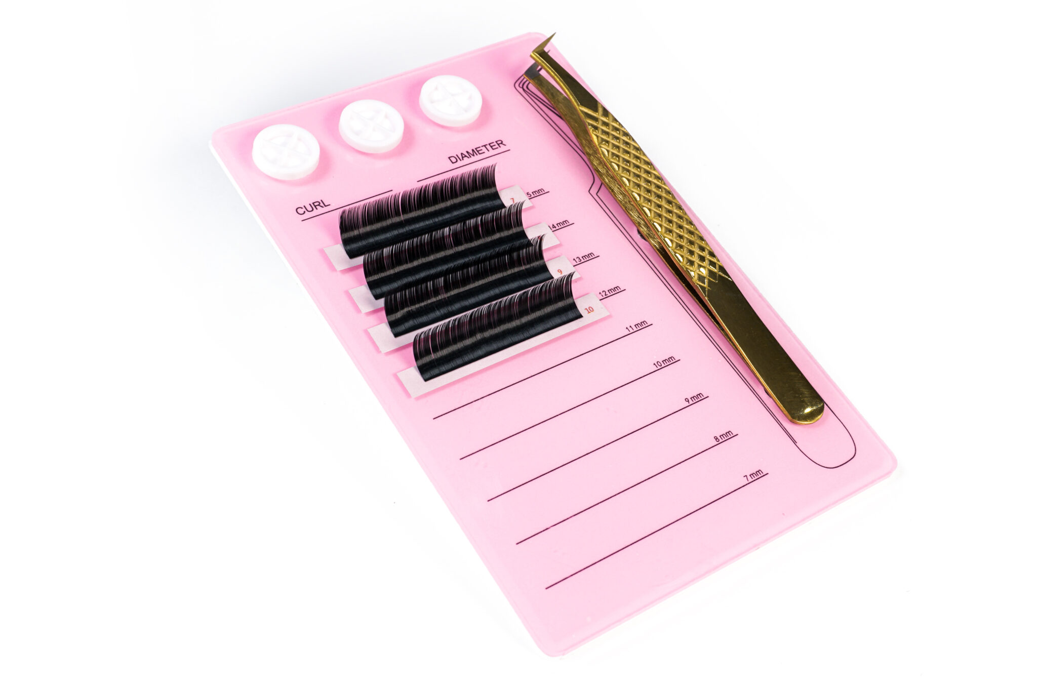 Uncover the Difference Between Premade vs Promade Lashes: Which is Best?