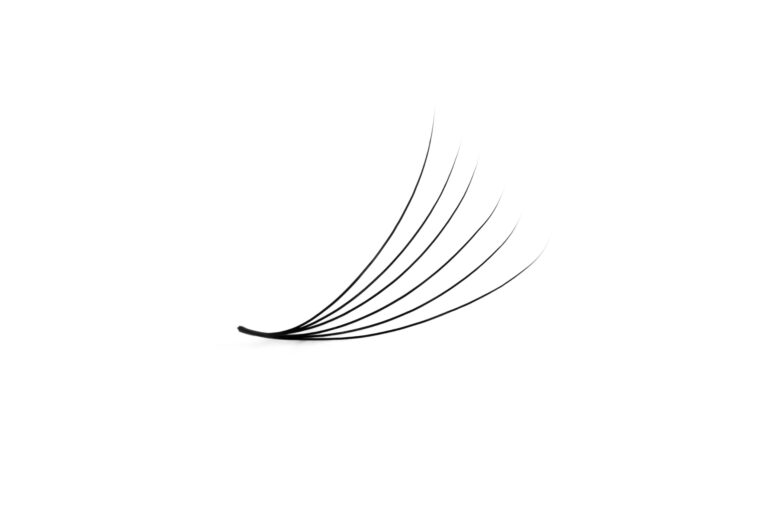 How to Identify and Prevent Poor-Quality Fan Lash Extensions